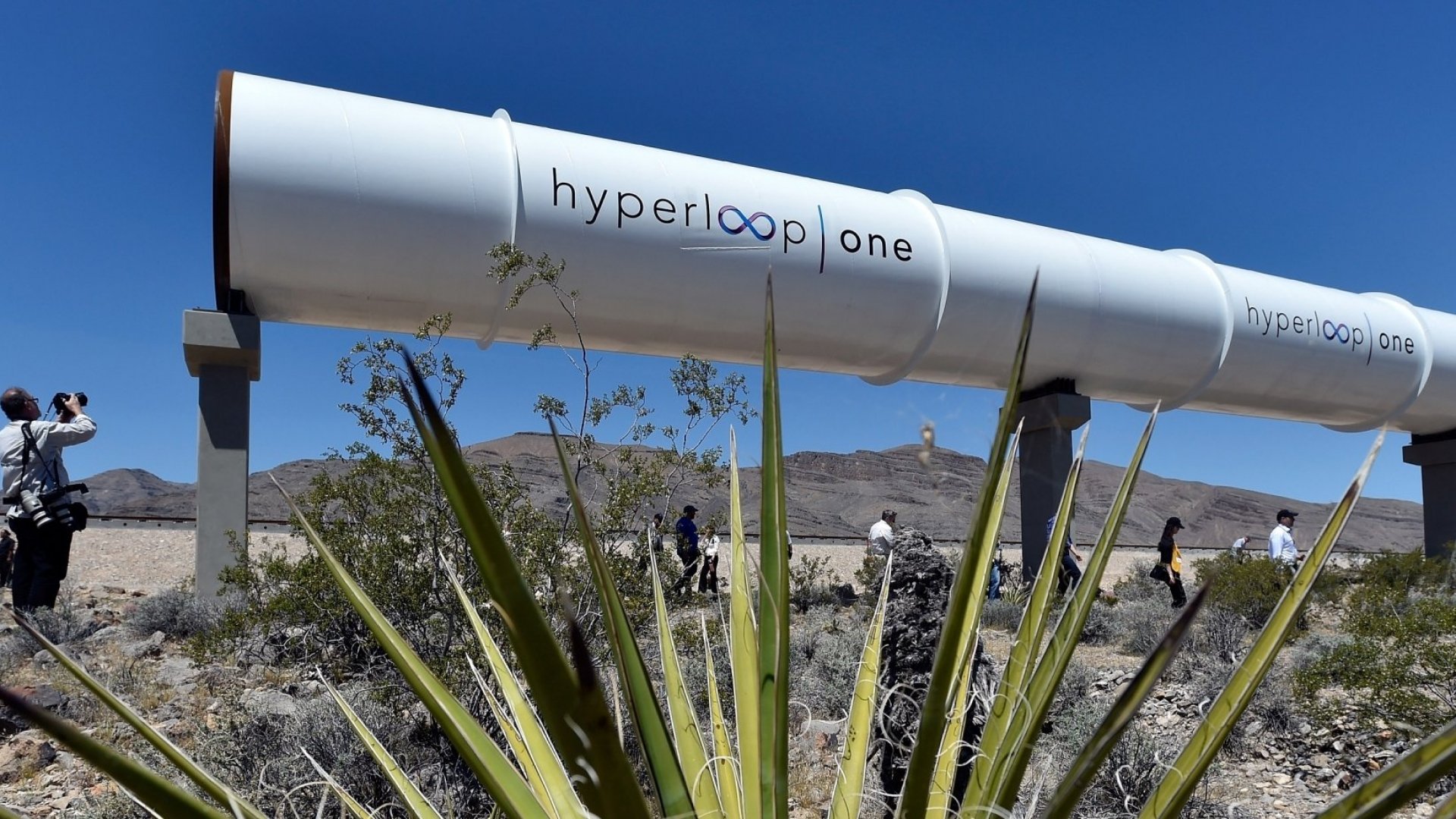 Hyperloop One Will Speed You to Your Destination at 700 MPH. Here's ...