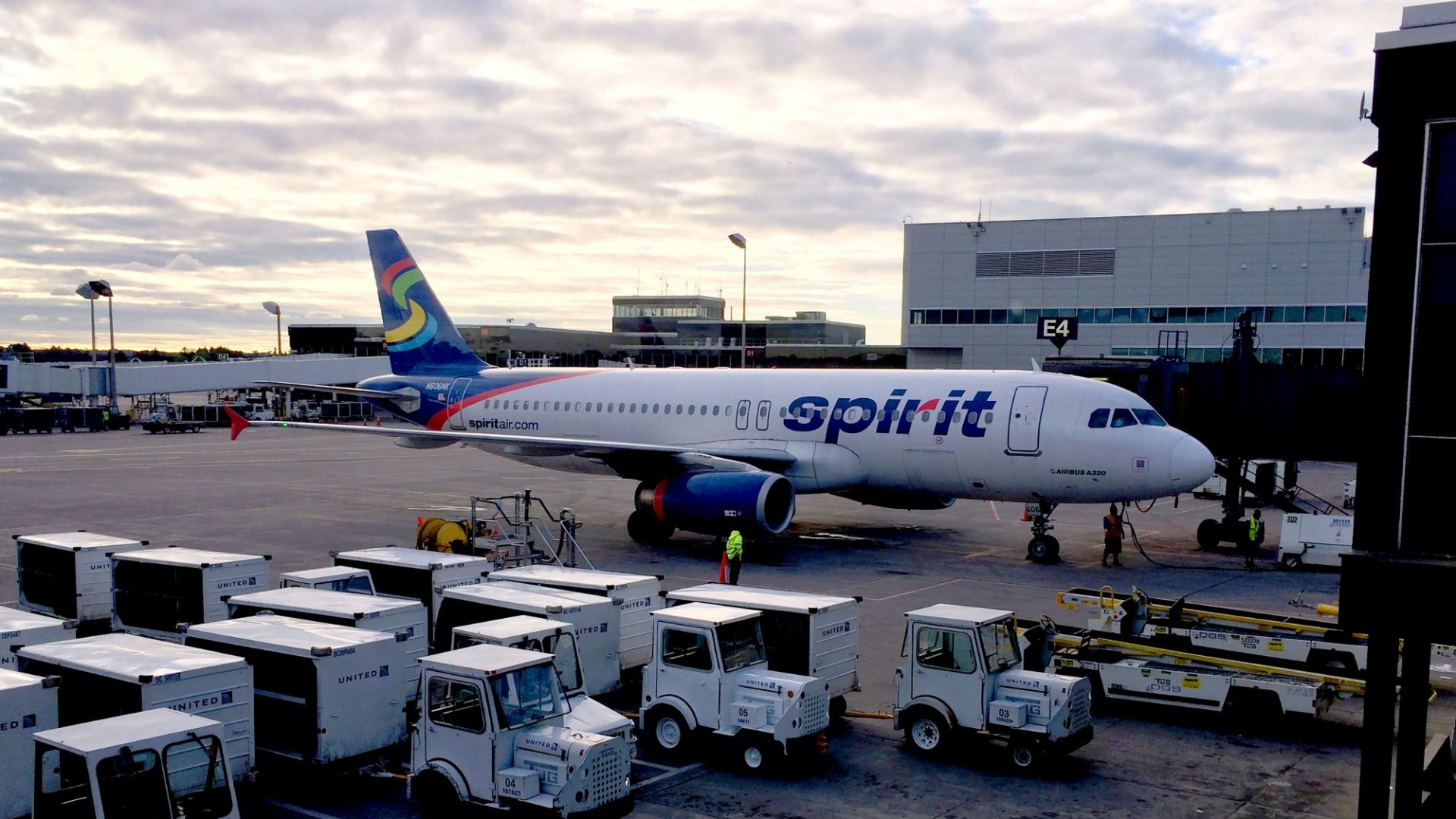 A New Low? Spirit Airlines Cancels Flights and a Huge Brawl Erupts ...
