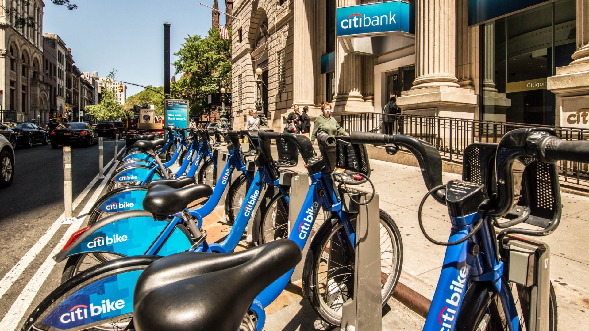 Lyft Pulled Thousands of Electric Bikes Off the Streets of 3 Major ...