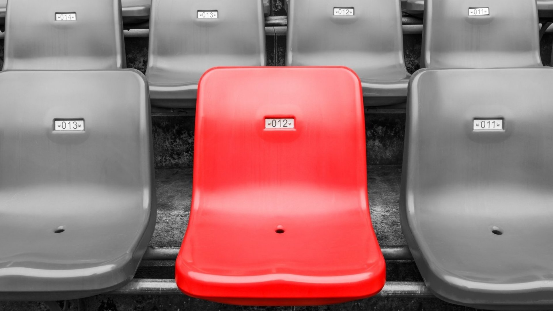 This Famous Airline Gave Me a Dirty Plastic Seat on a 7-Hour Flight ...