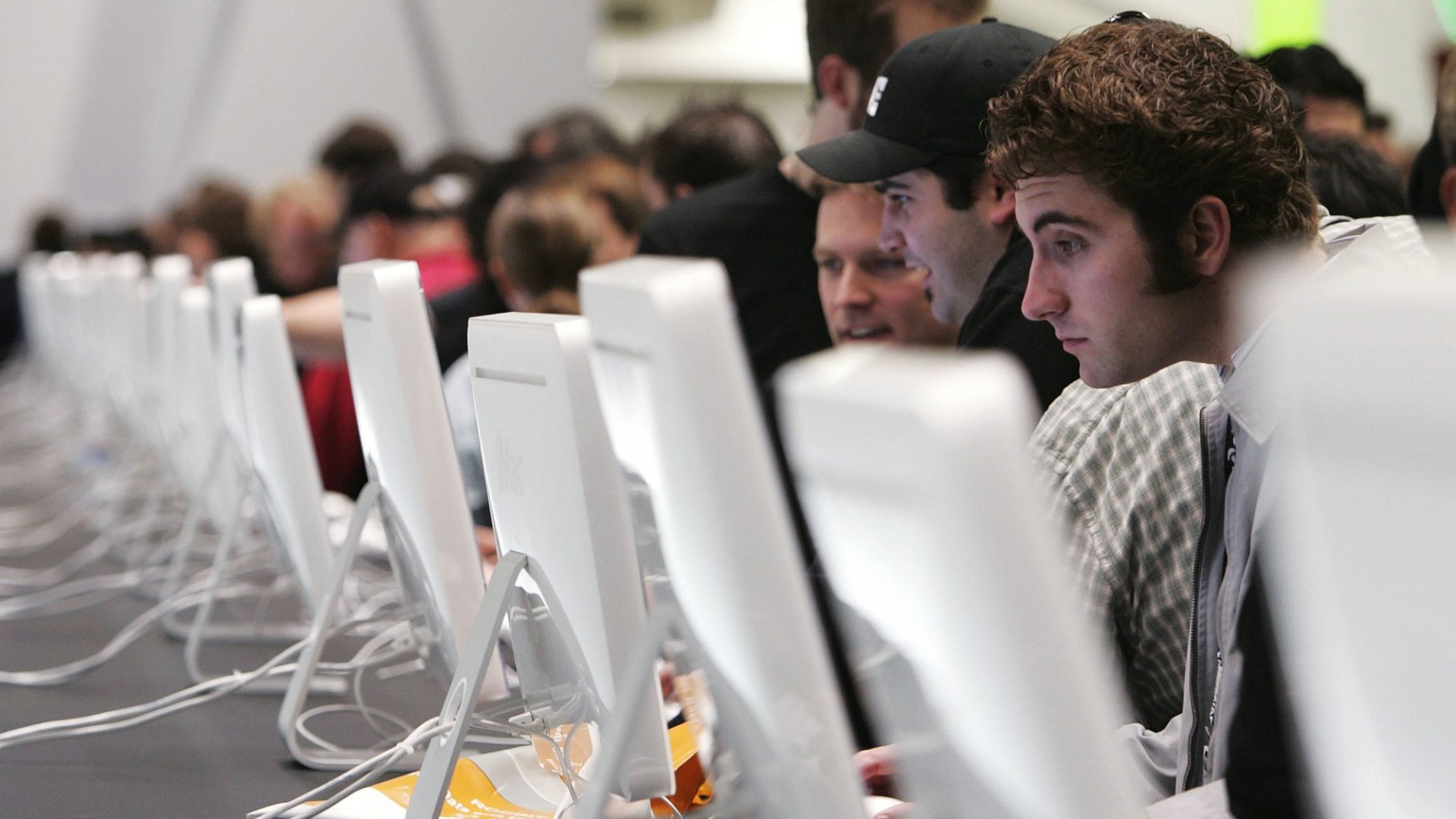 Apple Defies Industry Tends as Mac Sales Continue to Rise | Inc.com