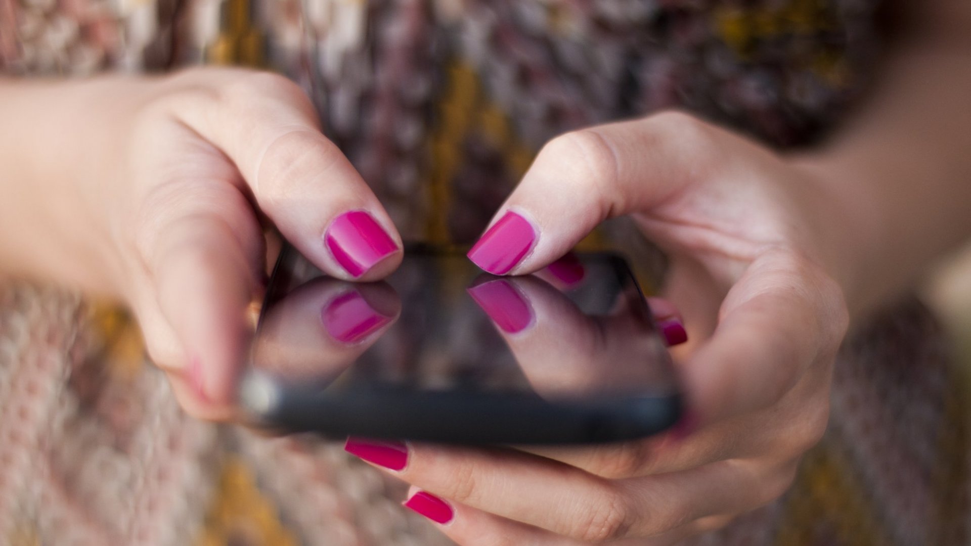 The 4 Most Common Lies People Tell on Dating Apps, According to a ...