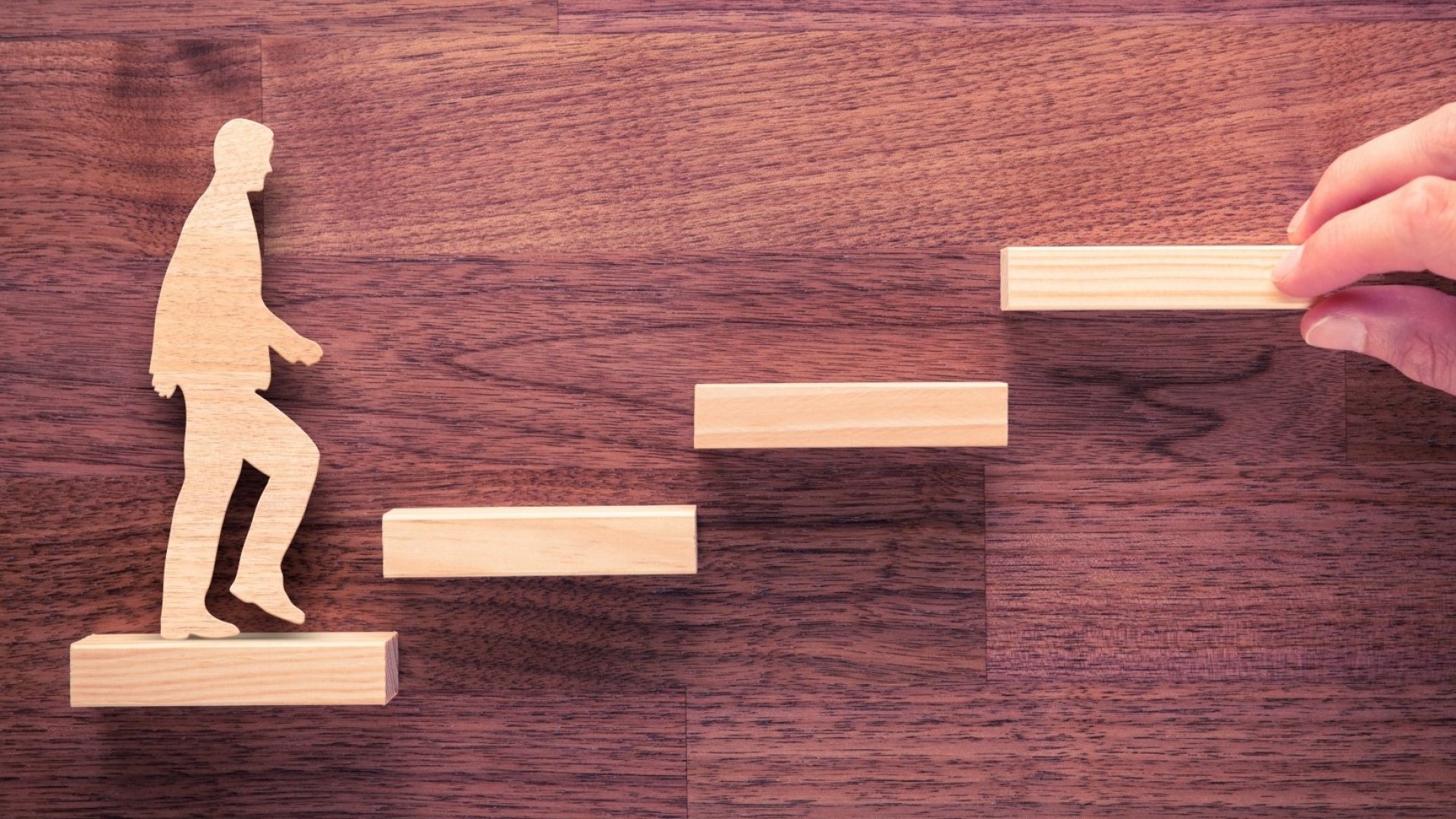 10 Ways Successful People Transform Themselves From Good to Great | Inc.com