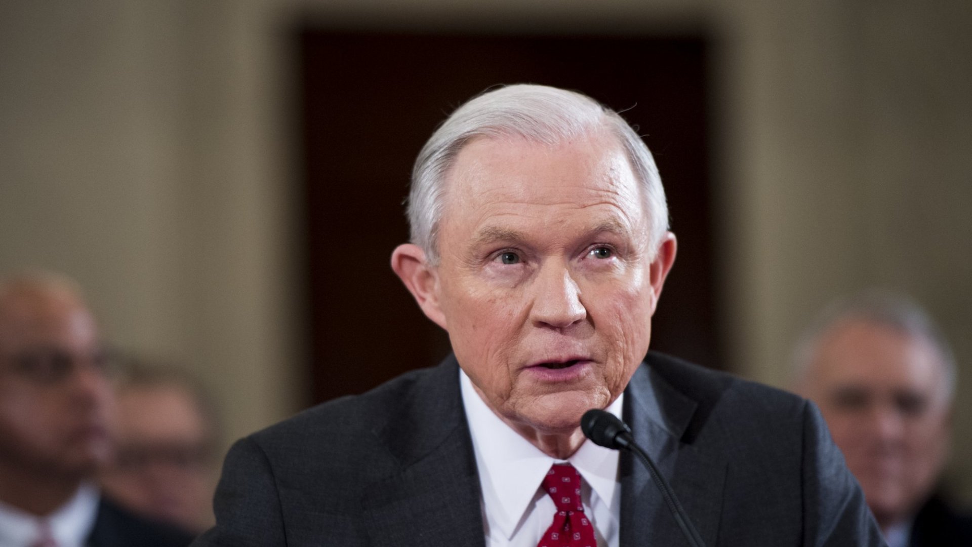 Marijuana Industry Sees Senator Sessions as Threat, But Hopes Trump's ...