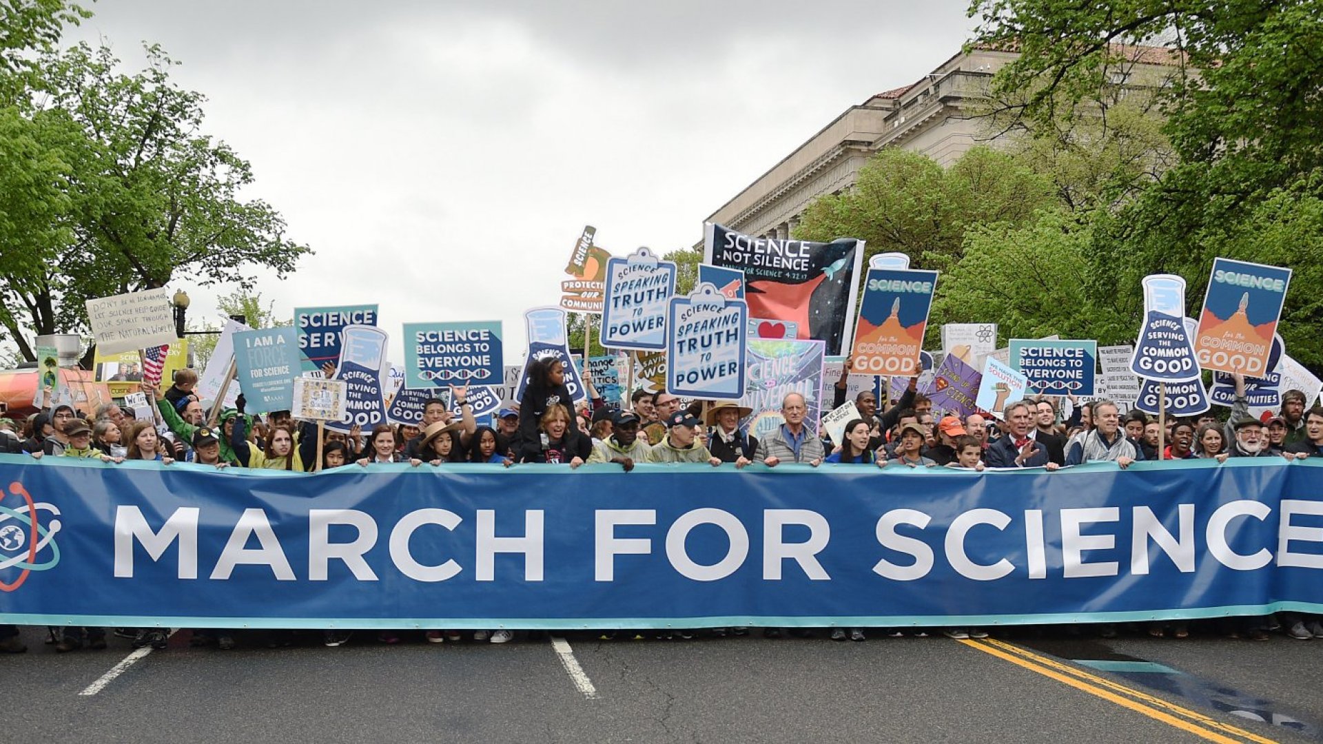 4 Ways to Counter Anti-Science Rhetoric in the Workplace | Inc.com