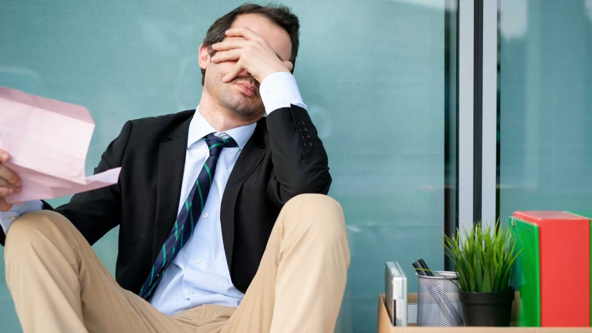 6 Signs to Remind You That It May Be Time to Fire an Employee (Like ...