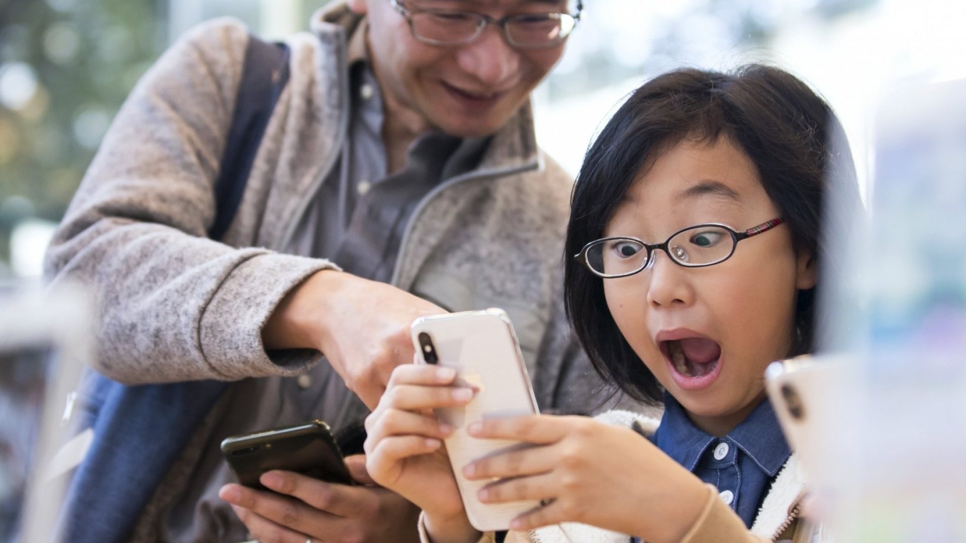 These Major Apple Investors Want to Know If iPhones Are Harmful to ...