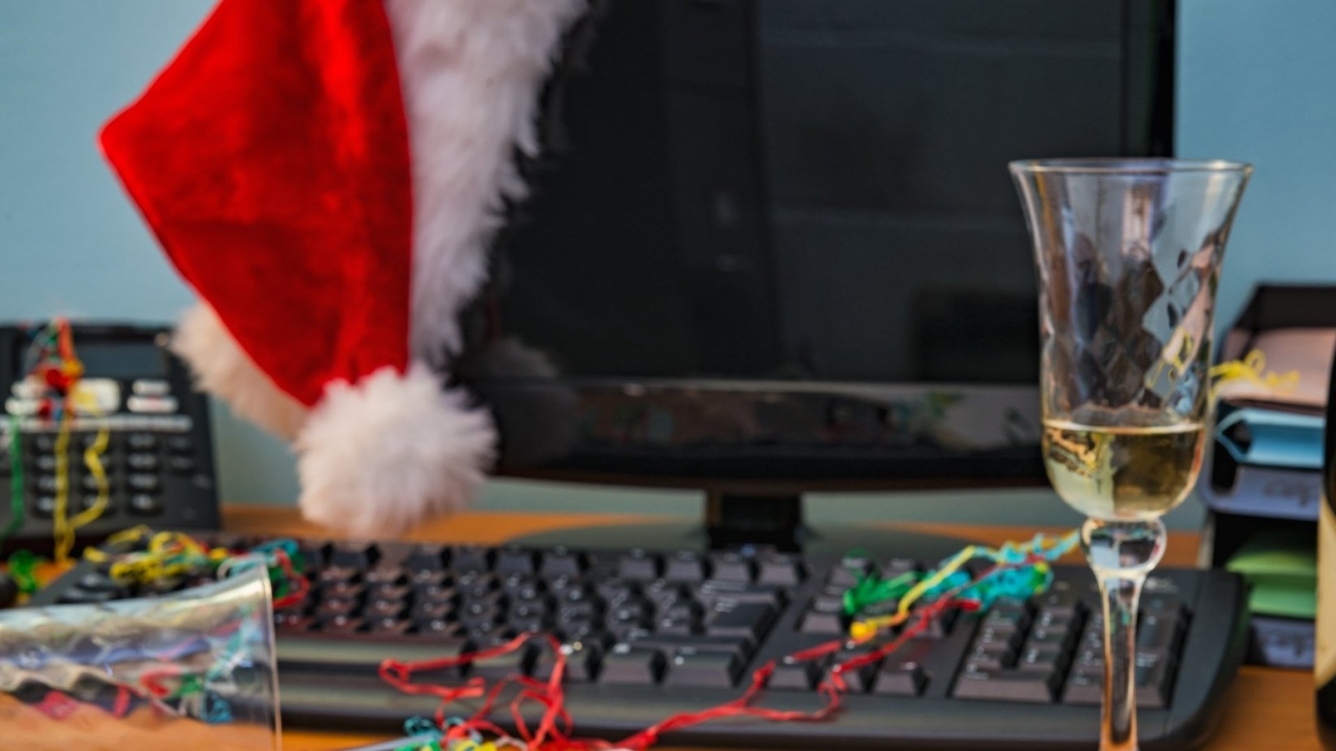 You Should Definitely Work Over the Holiday Break | Inc.com