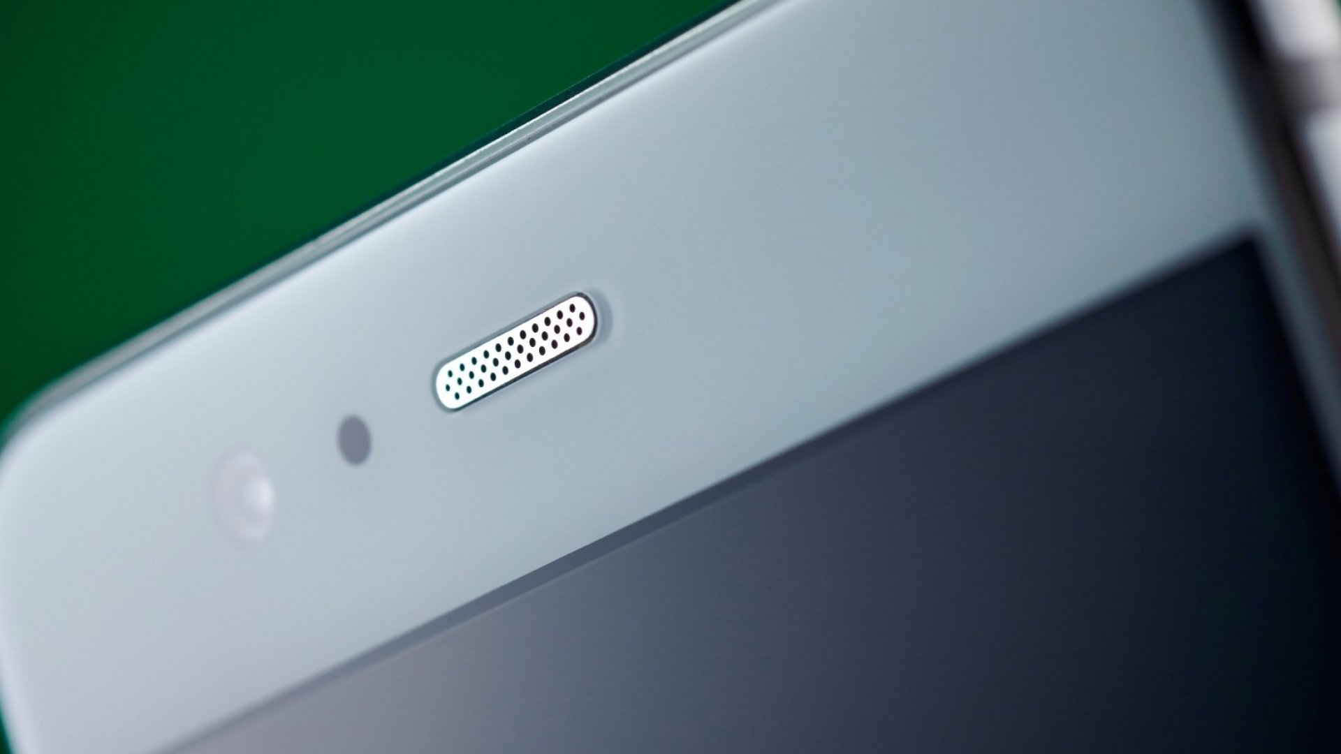 Why an Android Phone Makes More Sense Than an iPhone for Your Business ...