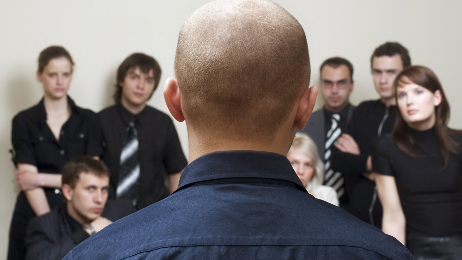 How to Pick Up Your Team After a Fall | Inc.com