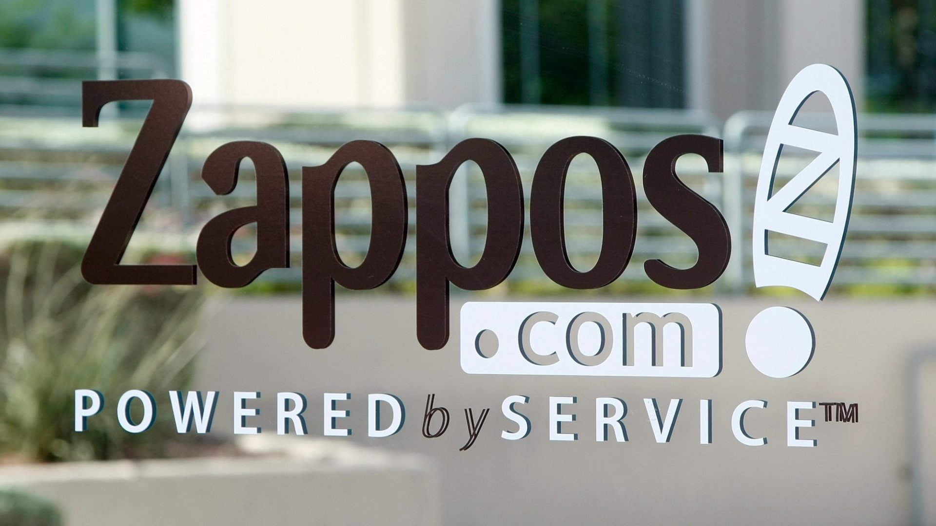 How to Bring That Zappos Magic to Your Contact Center | Inc.com