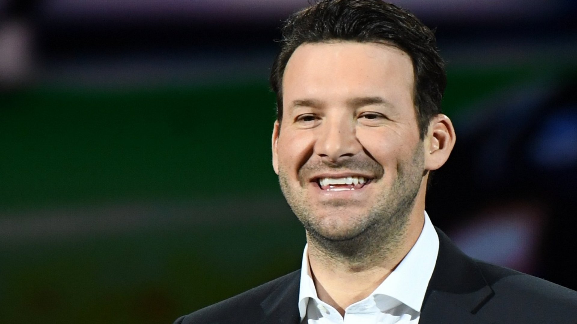 At the Super Bowl, It Took Tony Romo a Mere 13 Words To Teach a Huge ...