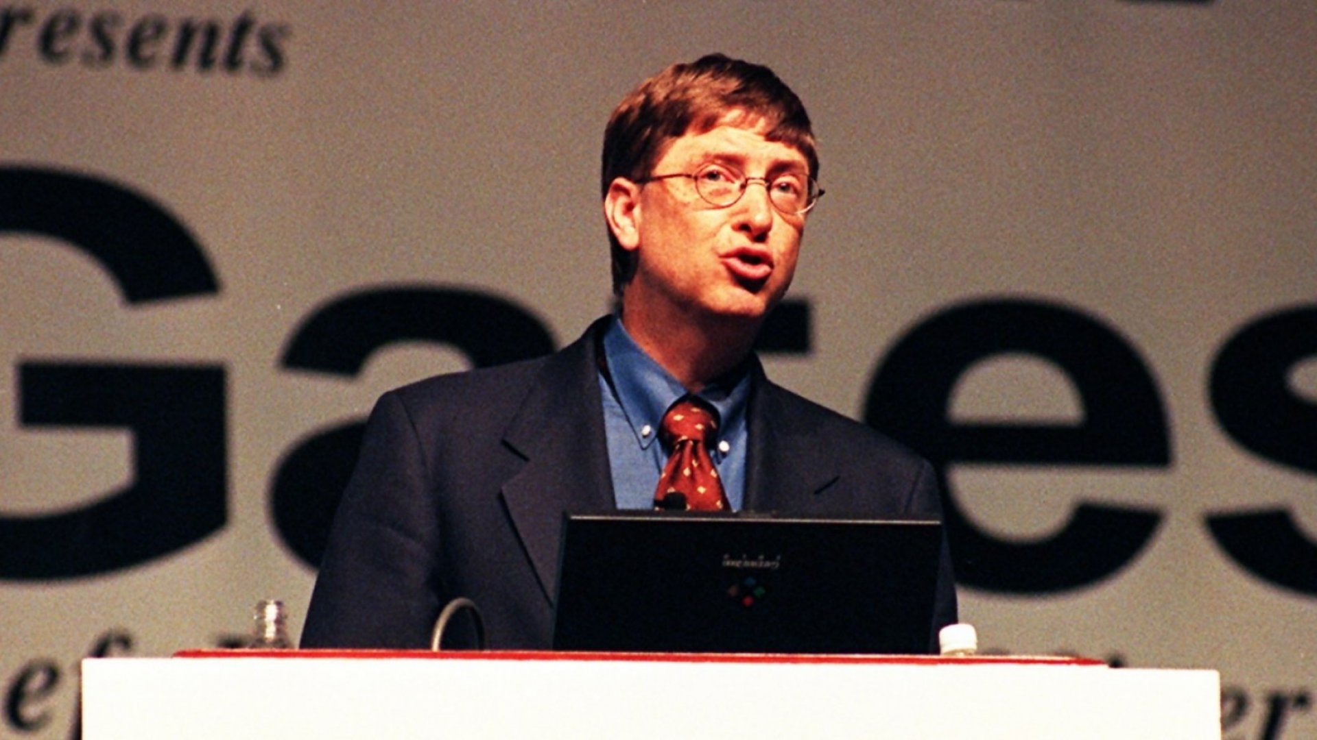 5 Good Reasons to Keep Your Job But Start a Side Hustle | Inc.com