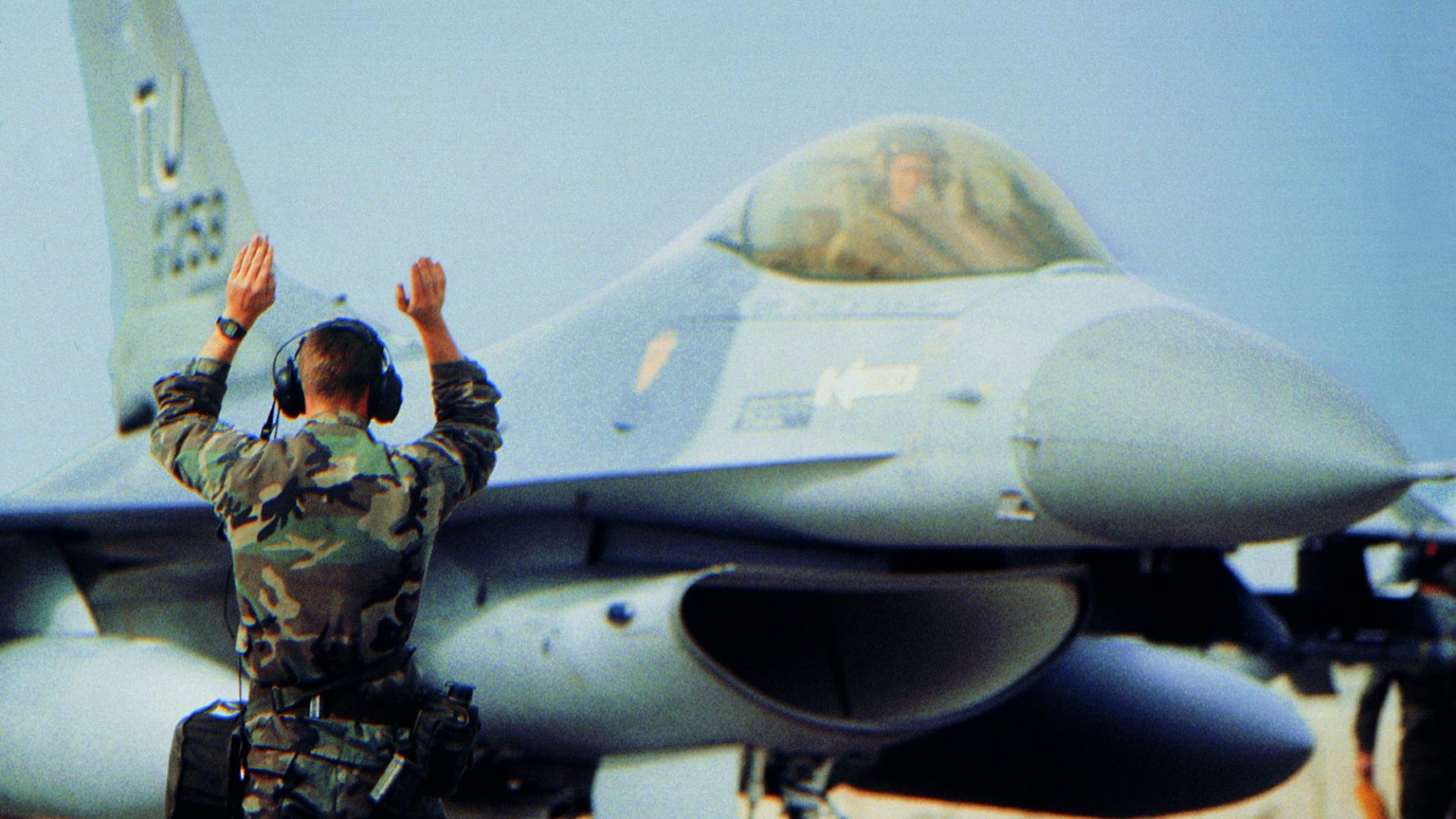 The 4-Letter Trick Fighter Pilots Use to Make Tough Decisions Fast ...