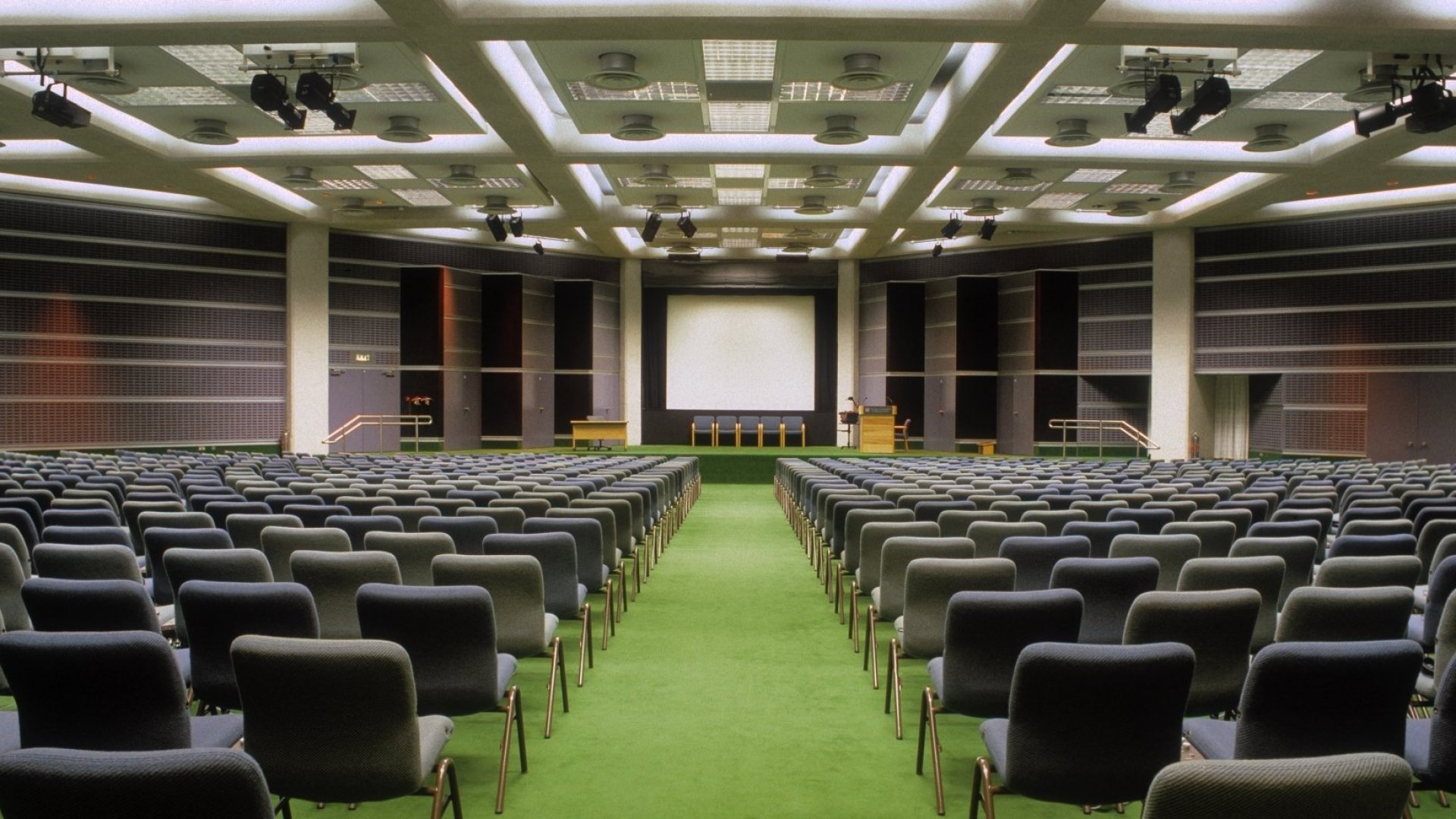 5 Foolproof Ways to Start Any Presentation | Inc.com