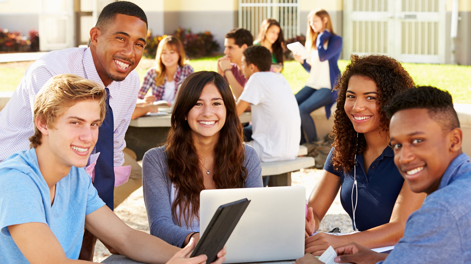 Mercersburg Academy Merges Old-School Academics and New Tech for ...